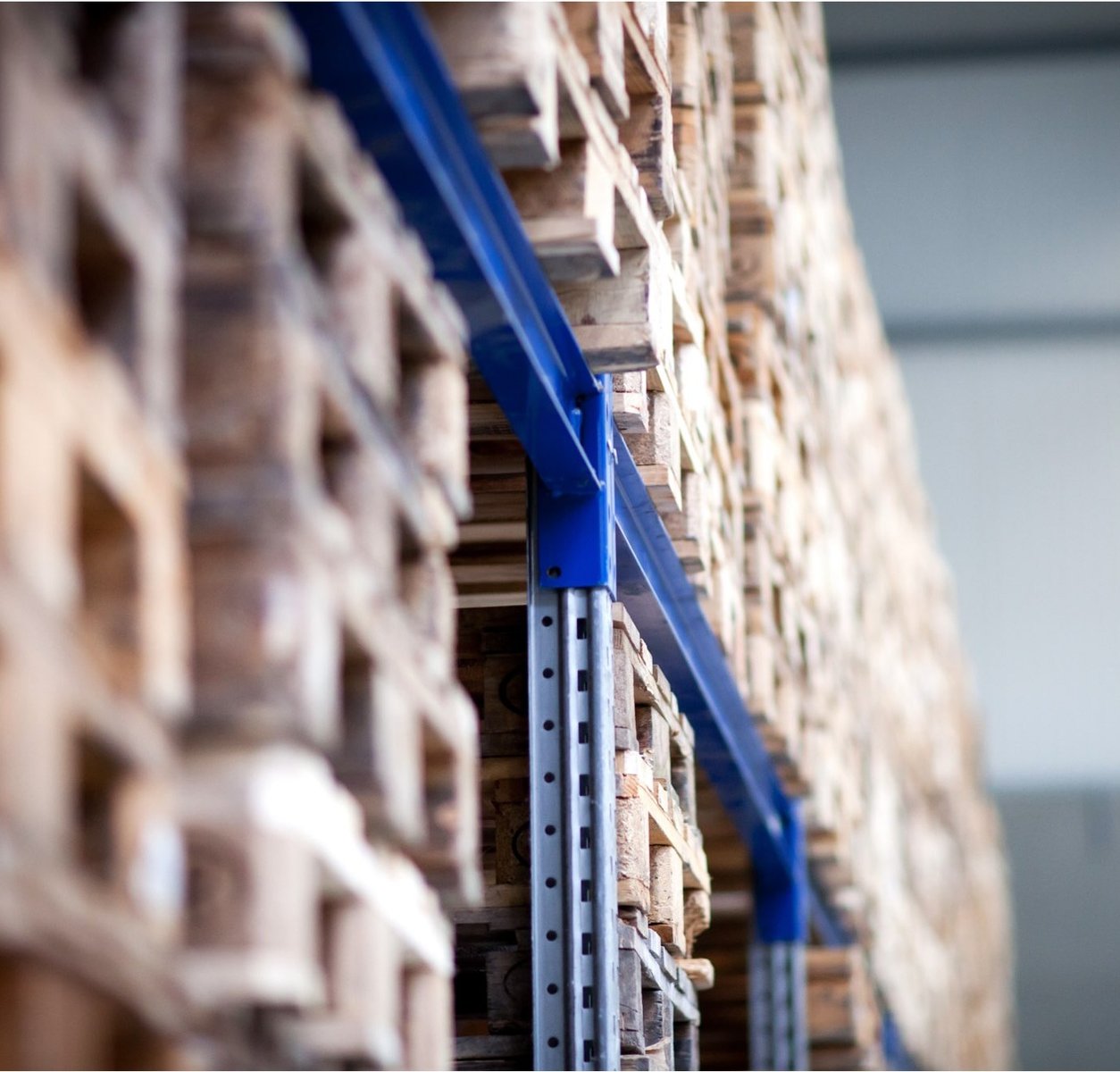 Complete Guide to Pallet and Container Management Solutions